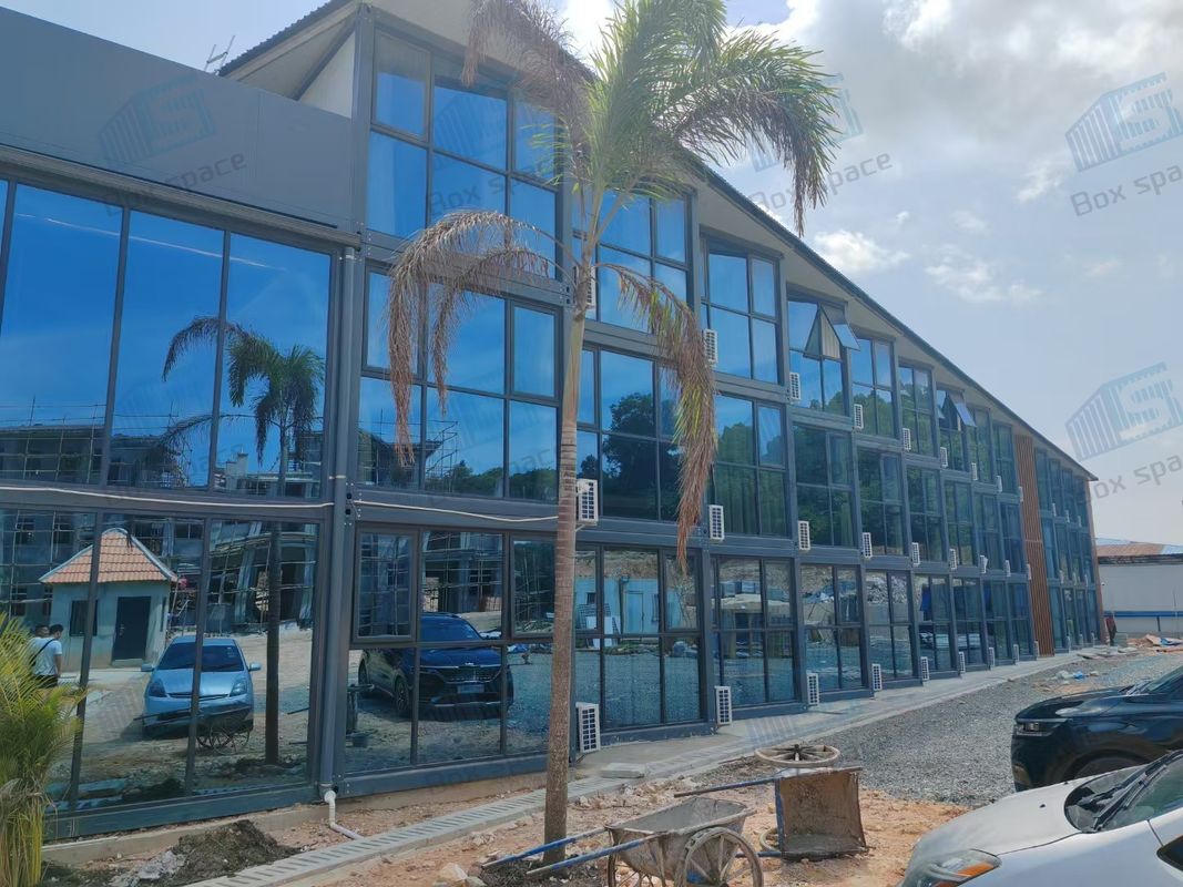 Boxspace Full Equiped Container Hotel With Glass Walls Container Motel ...